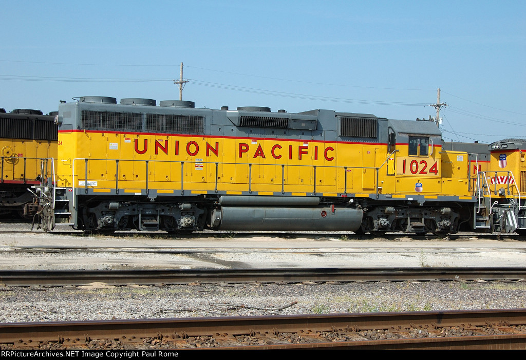 UP 1024, EMD GP38-3, Lease unit, ex UP 2524, ex CSX-B&O GP40 rebuild, at Neff Yard